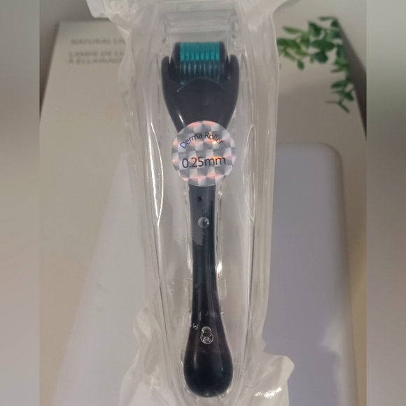 Hair | Micro Needle Derma Roller 25mm In Storage Case | Poshmark